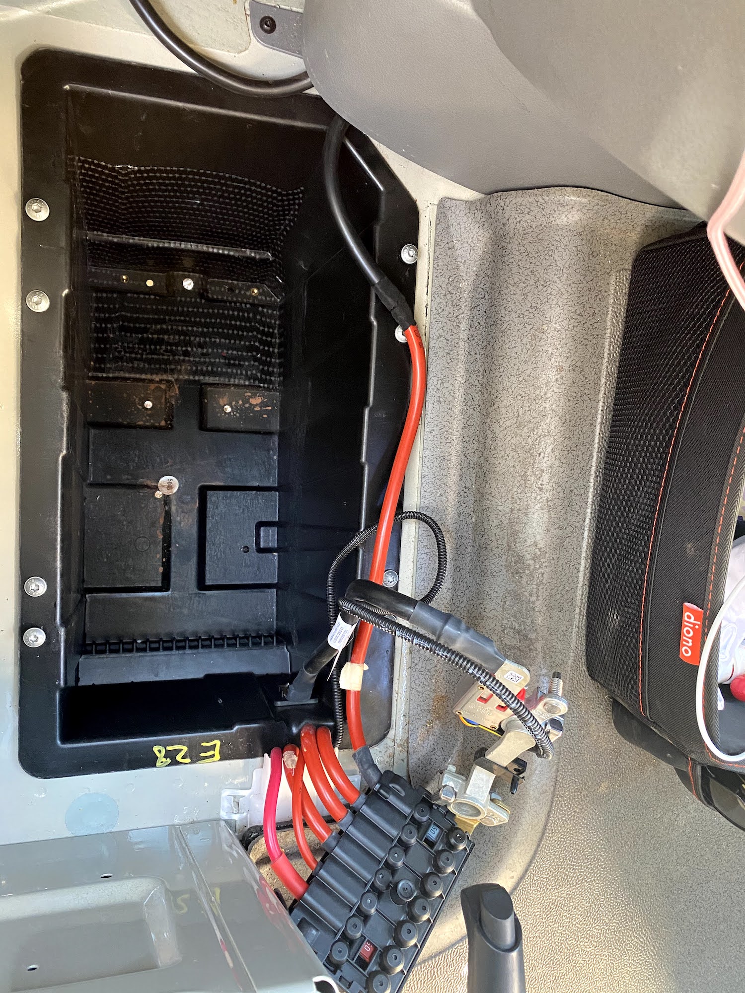 DIY – Sprinter starter battery replacement - RidingRoadsAndTrails