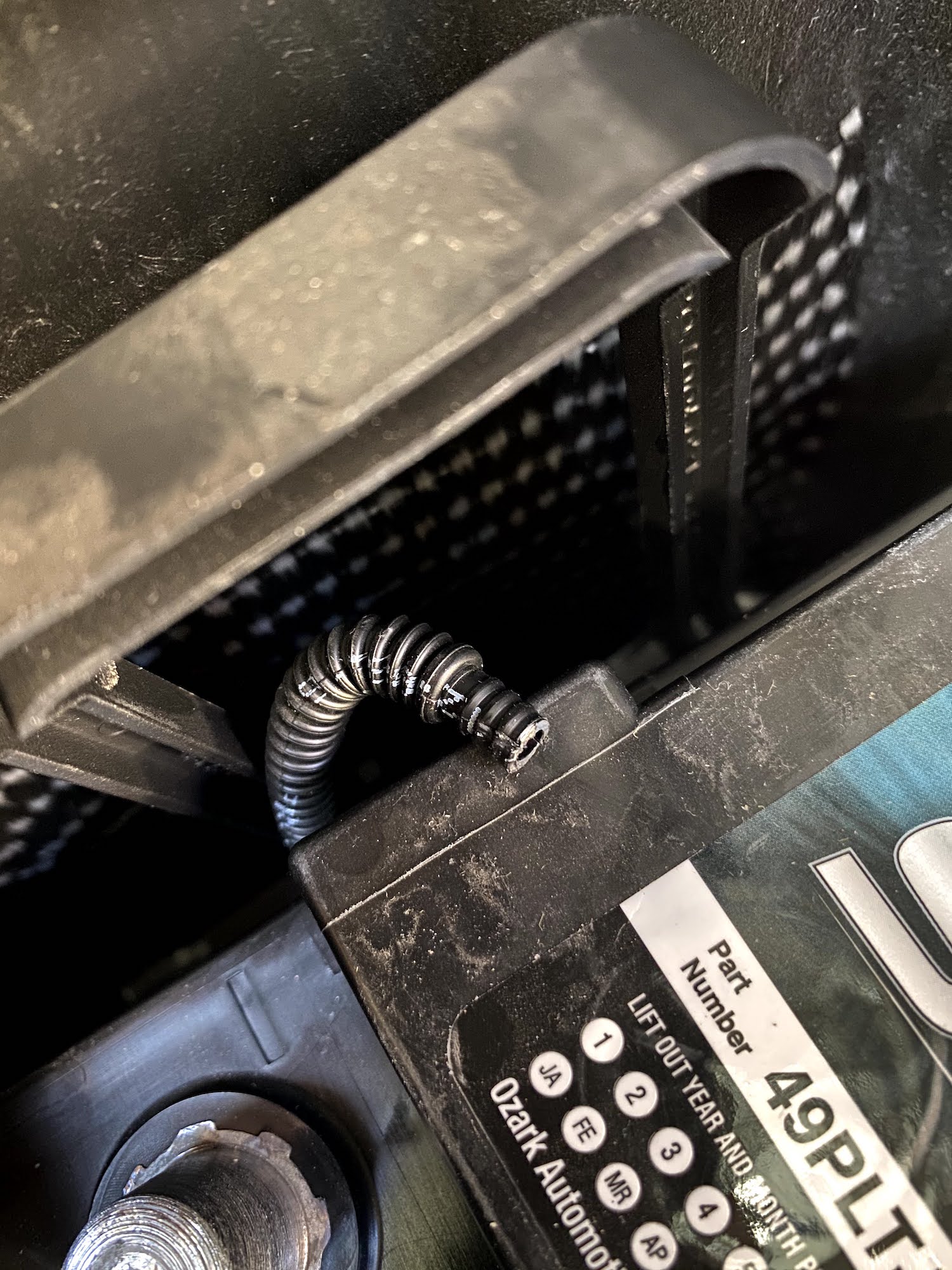 DIY – Sprinter starter battery replacement - RidingRoadsAndTrails